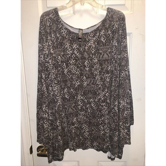 MarlaWynne | Tops | Marla Wynne Animal Print Popover Blouser 2x3x ...
